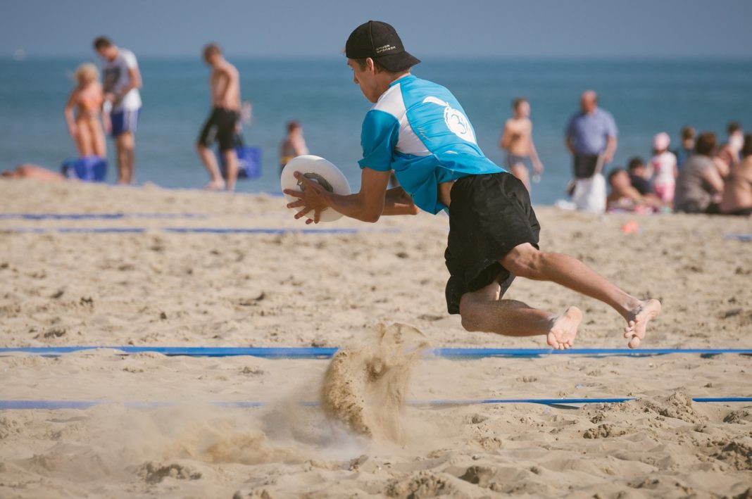 Ultimate Frisbee: The Most Entertaining Way to Get Full-Body Workout