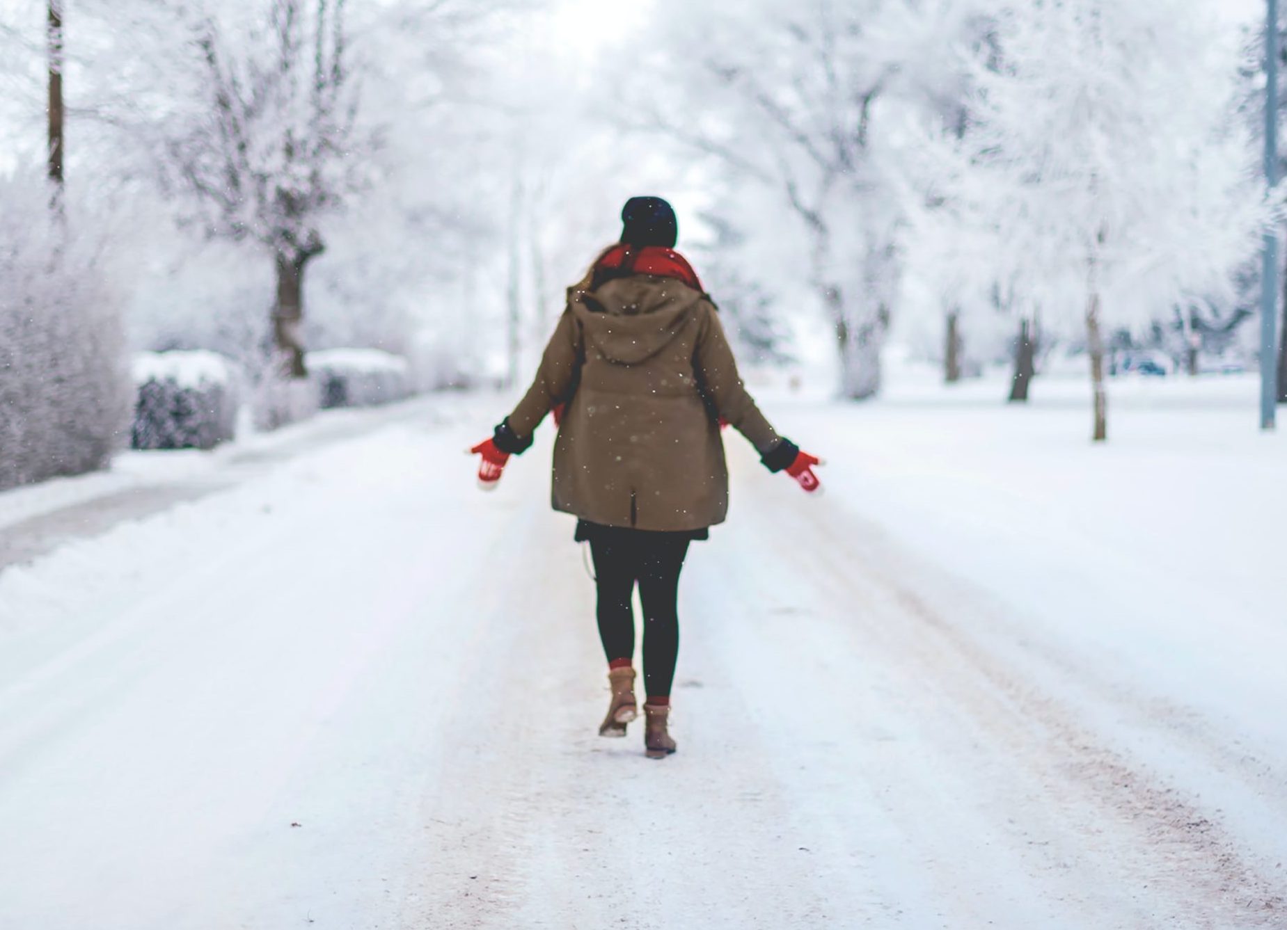 Tips for Dressing for Cold Weather Walks - yourdailysportfix.com