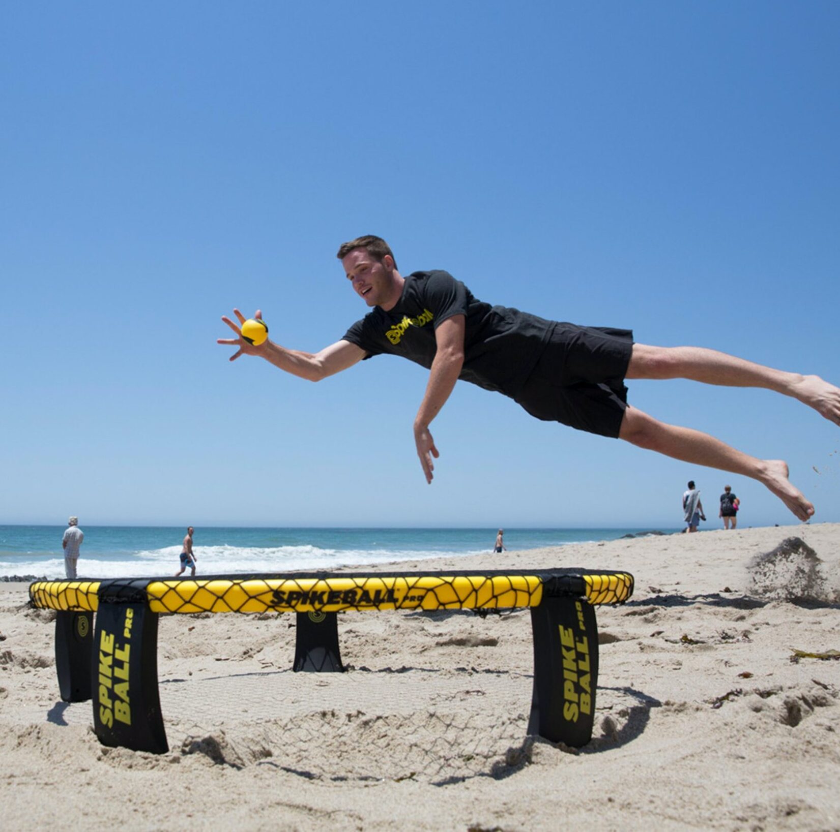 Looking for a Fun Outdoor Hobby? Try Spikeball! - yourdailysportfix.com