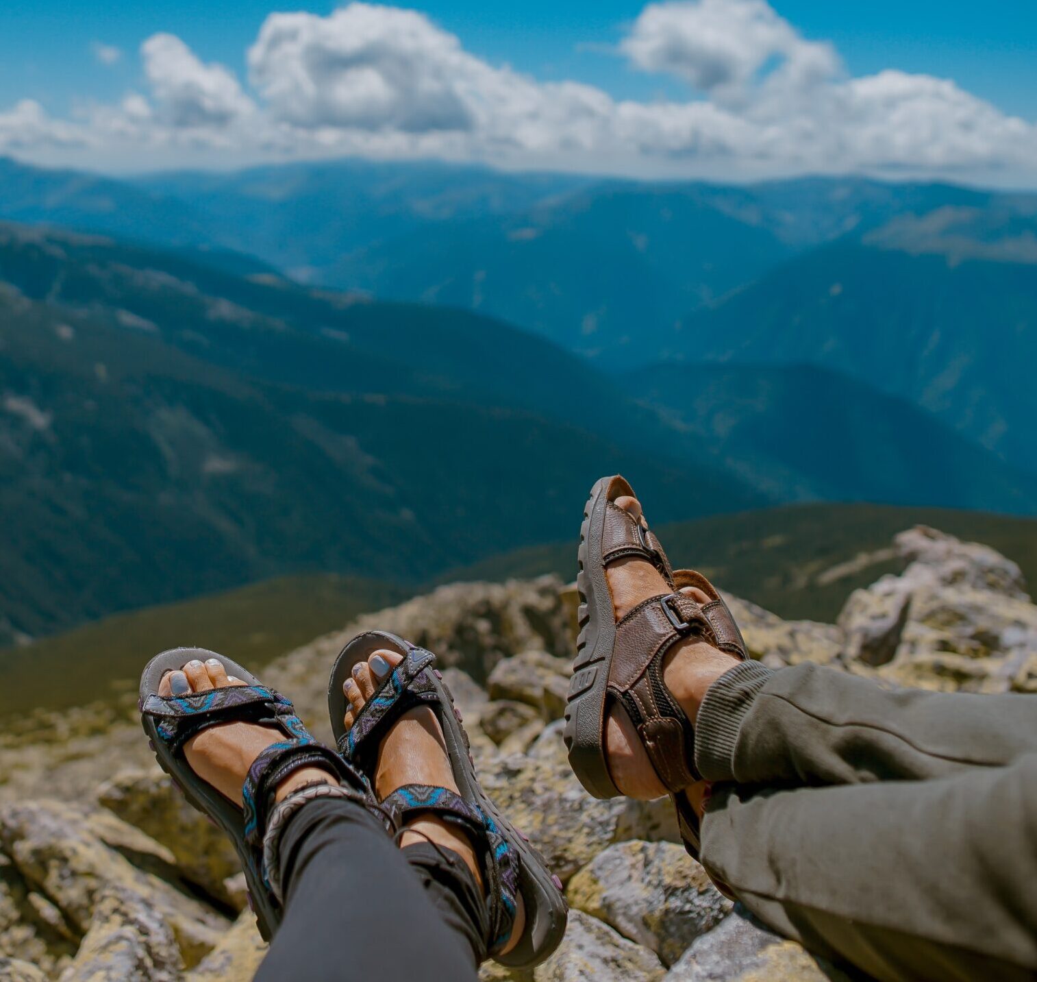 Best Recovery Sandals For Post-Workout Relief - yourdailysportfix.com