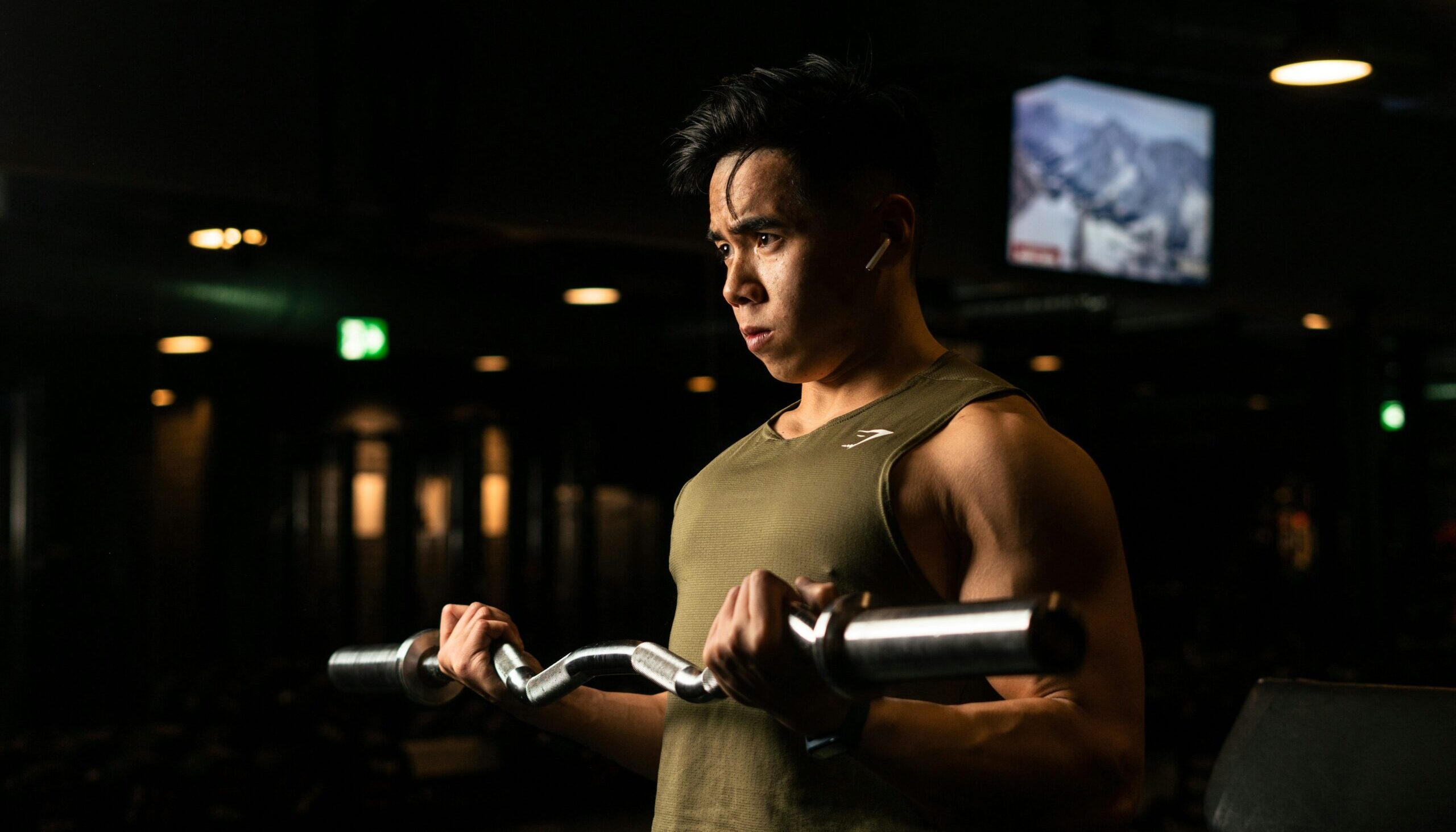 These Strict Curl Exercises Will Maximize Your Bicep Growth ...